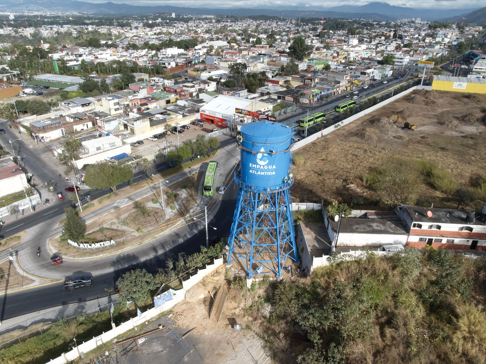 Ricardo Quiñónez impulsa mejoras en el sistema de agua potable de la ...